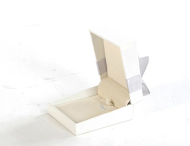 Recyclable Rigid Cardboard Gift Boxes Empty Cardboard Gift Boxes With Lid