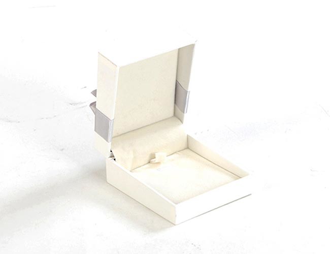 Recyclable Rigid Cardboard Gift Boxes Empty Cardboard Gift Boxes With Lid